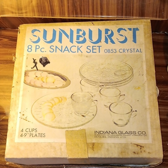 Indiana Glass | Dining | Vintage Indiana Glass Co Sunburst 8 Pc Snack ...